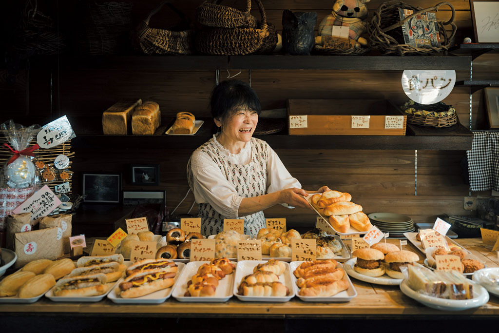 【松山市・コトブキ屋Breads】懐かしさと安心が香る、世代を超えて愛されるパン - Yahoo! JAPAN