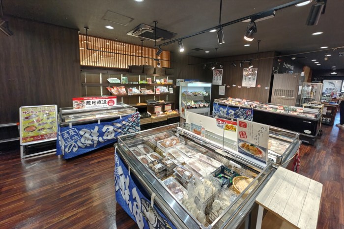 【嘘だろ!?】くら寿司が経営する鮮魚店『くら おさかな市場』で “あの高級珍味” が激安すぎておったまげた！ - Yahoo! JAPAN